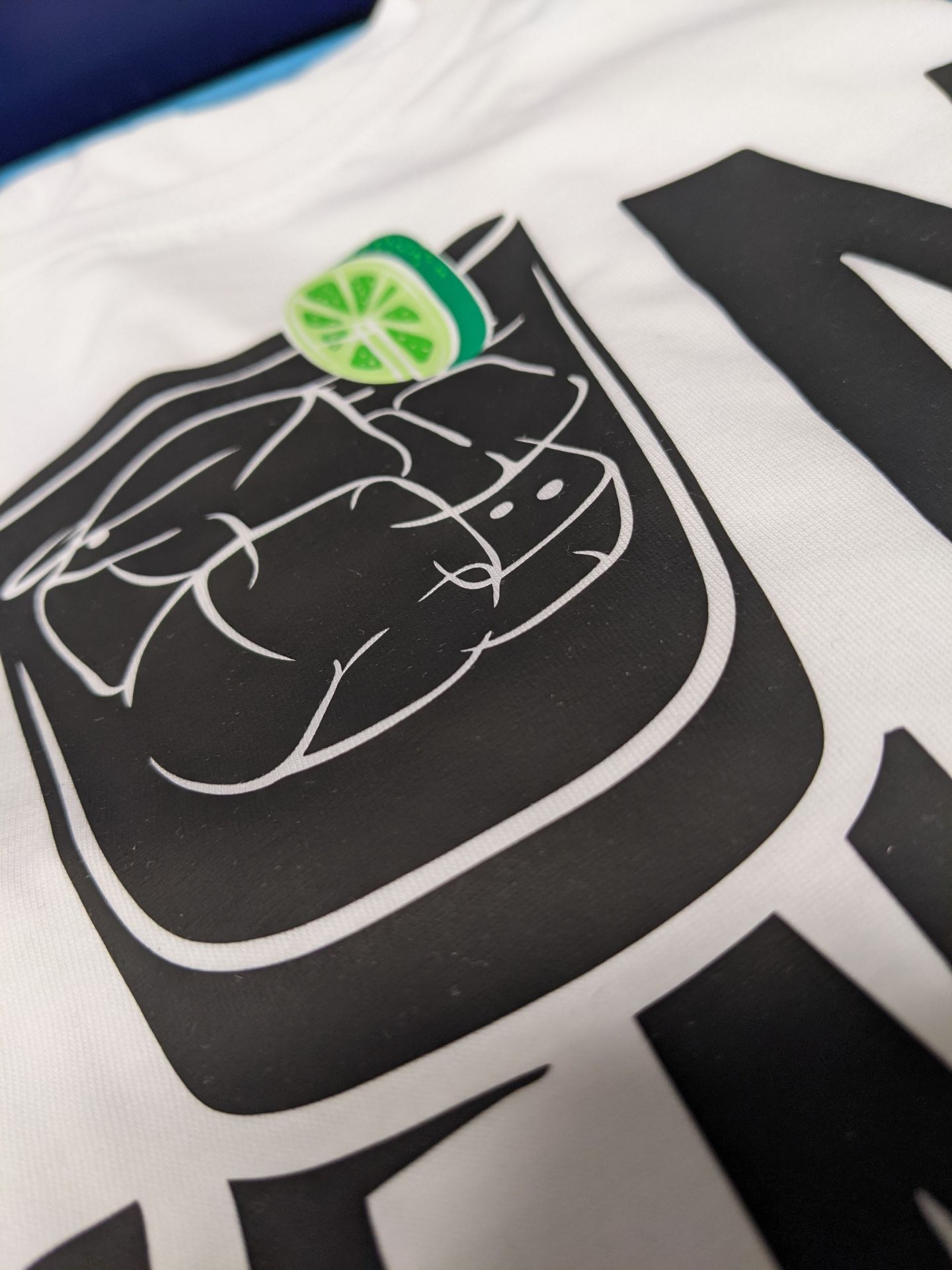 Flock & Flex Textildruck, hochwertige Drucke auf Sporttextilien